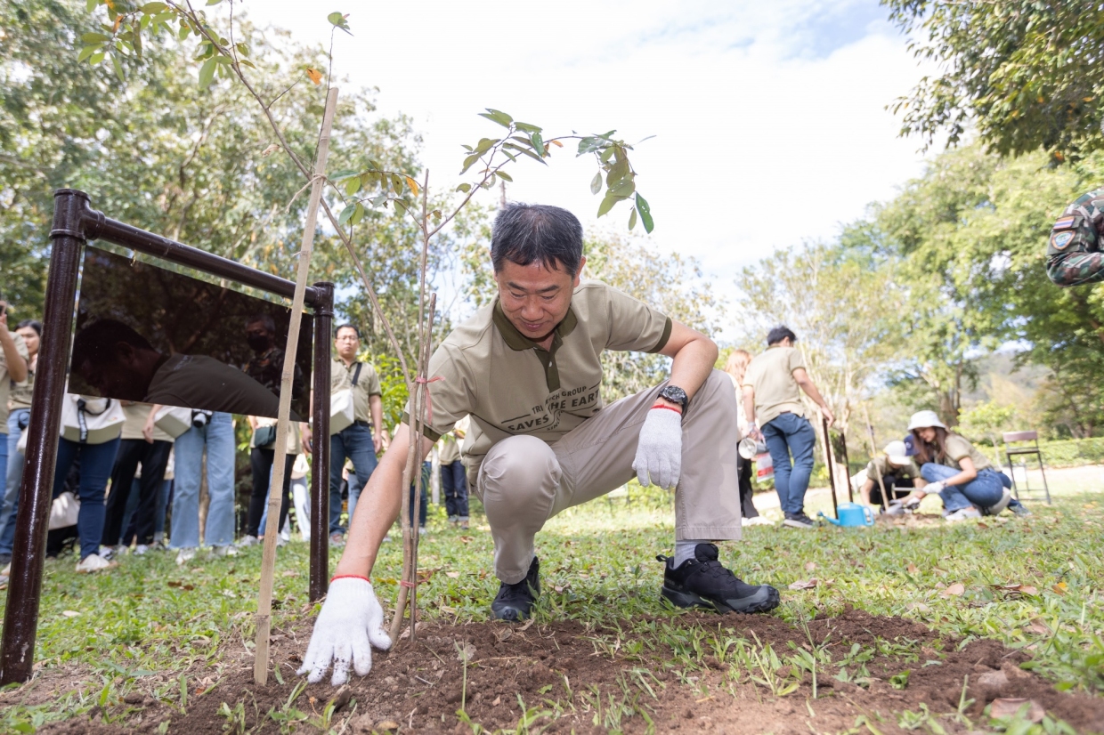 “กลุ่มตรีเพชร” จัดกิจกรรม “Tri Petch Group Saves The Earth”